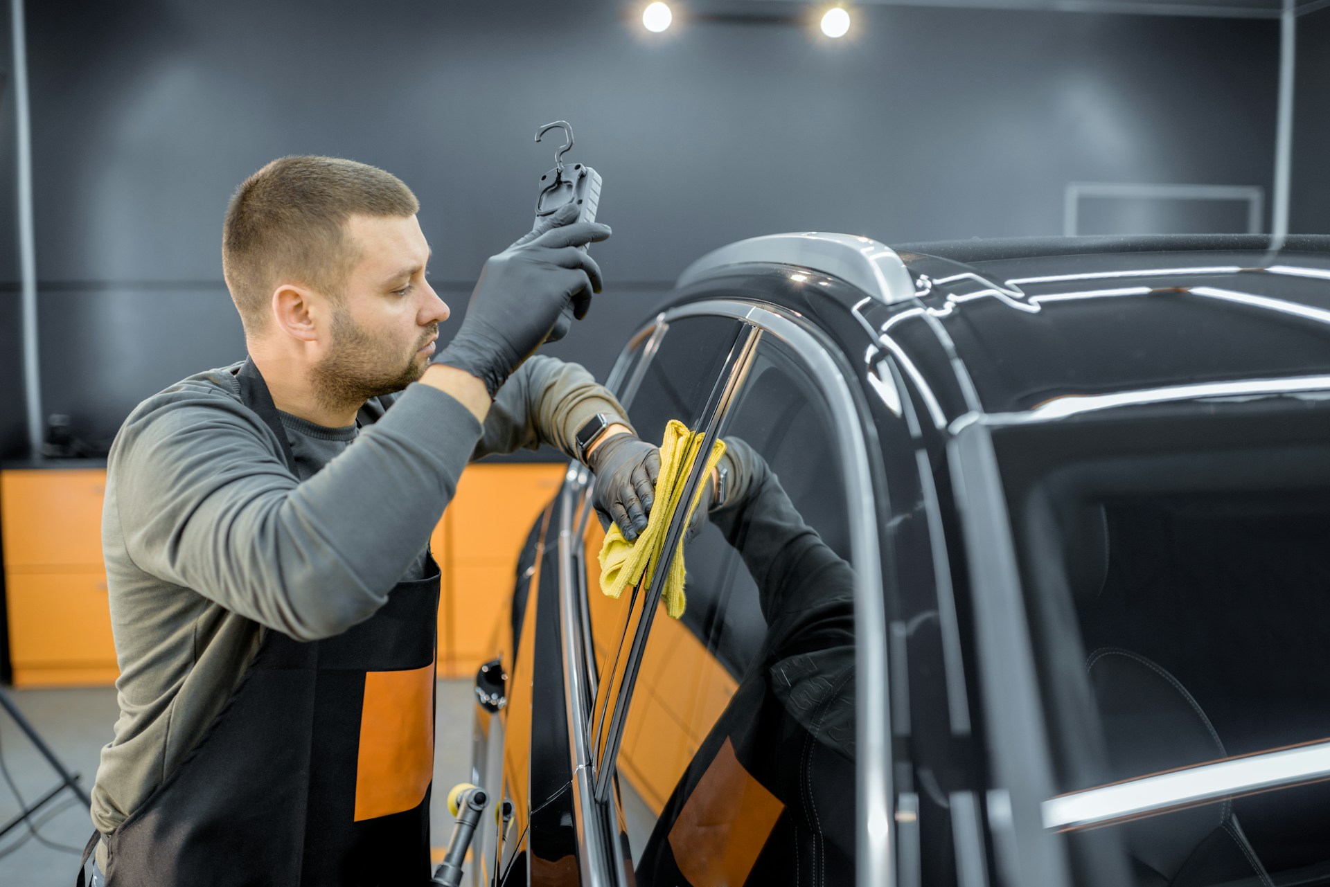 Exploring the Benefits of Tinted Auto Glass: An Overview